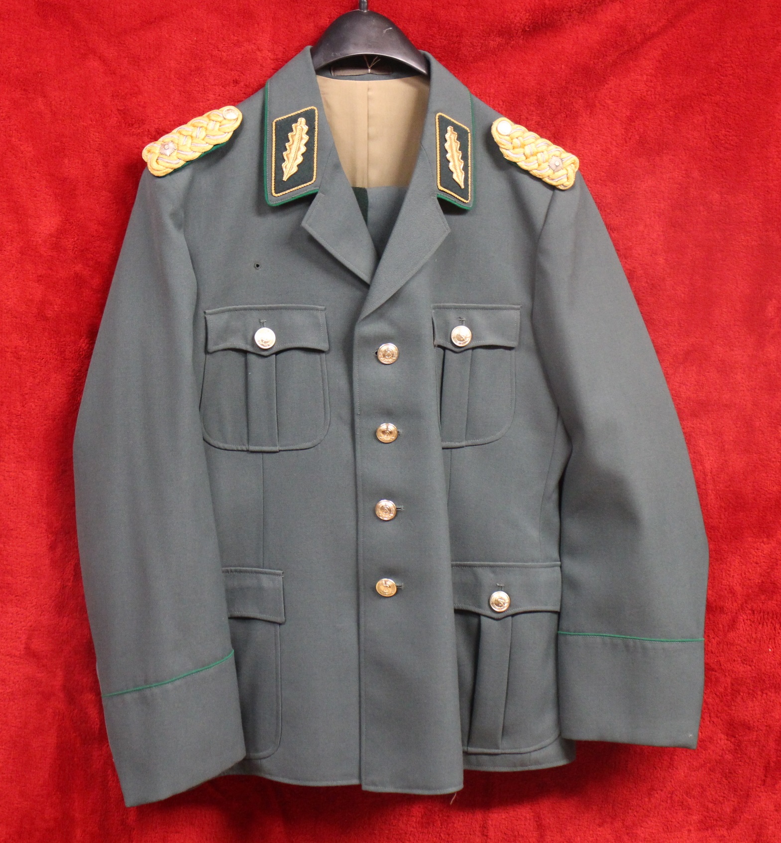 Uniform General der Volkspolizei der DDR mit Schirmmütze