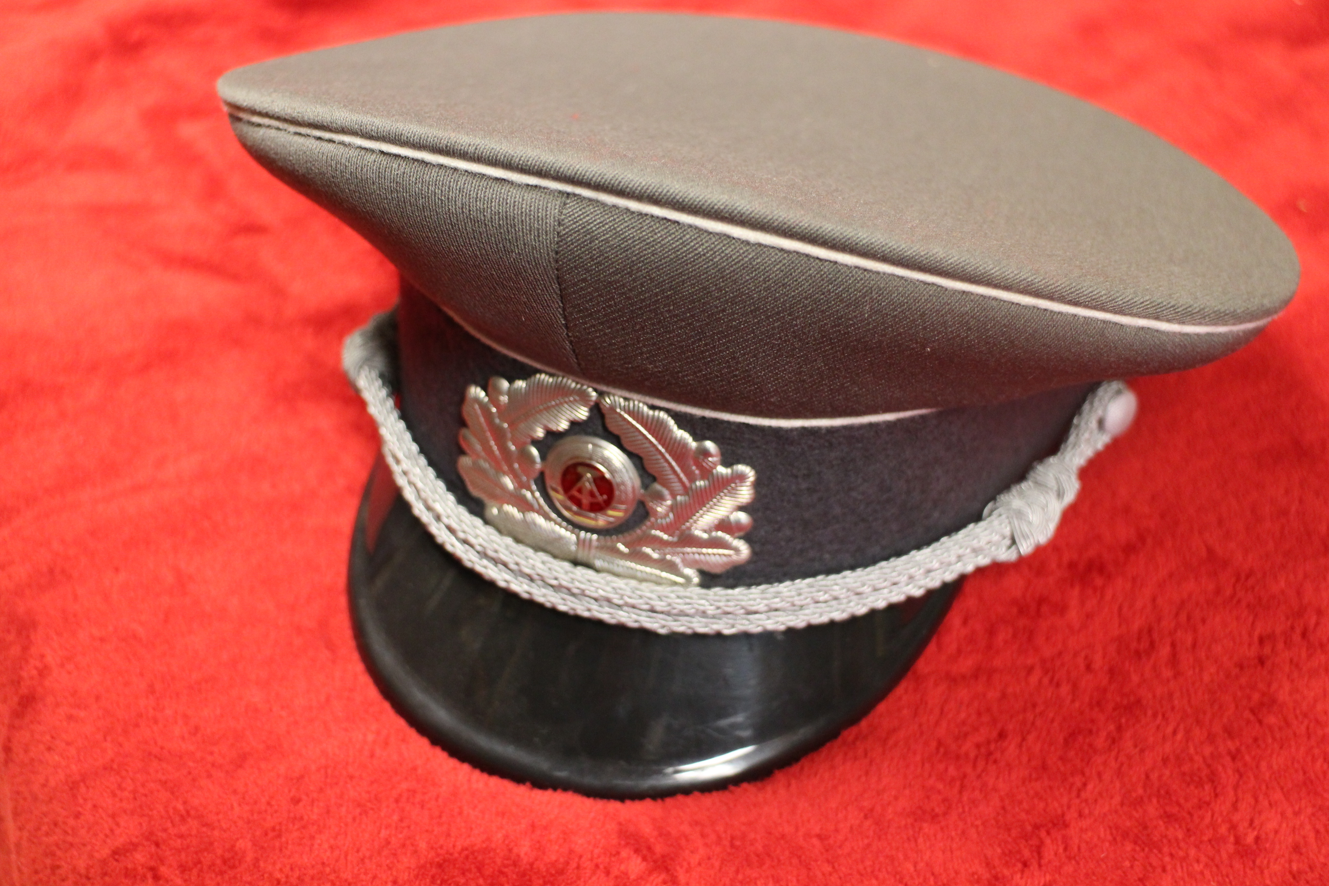 Schirmmütze Offizier der Landstreitkräfte der NVA