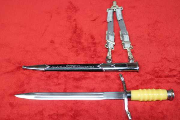 NVA Ehrendolch Offizier mit Gravur original